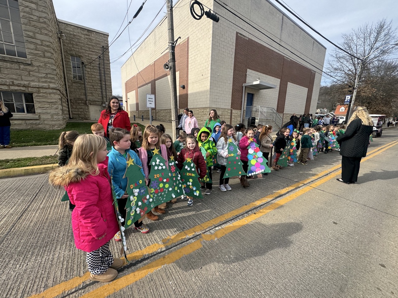 Paintsville Elementary School’s Annual Christmas Parade – Renaissance